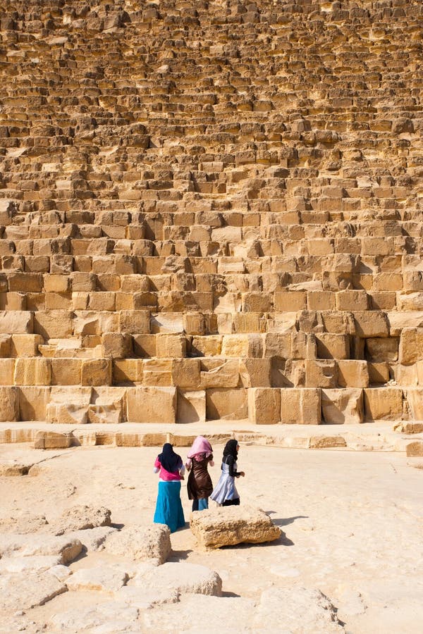 Base Pyramid Khufu Cheops Egyptian Girls Editorial Photography - Image ...