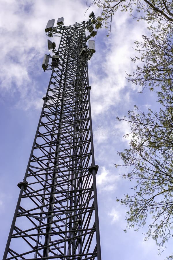 Base Station Mobile Network Telecommunication Tower of 4G and 5G ...