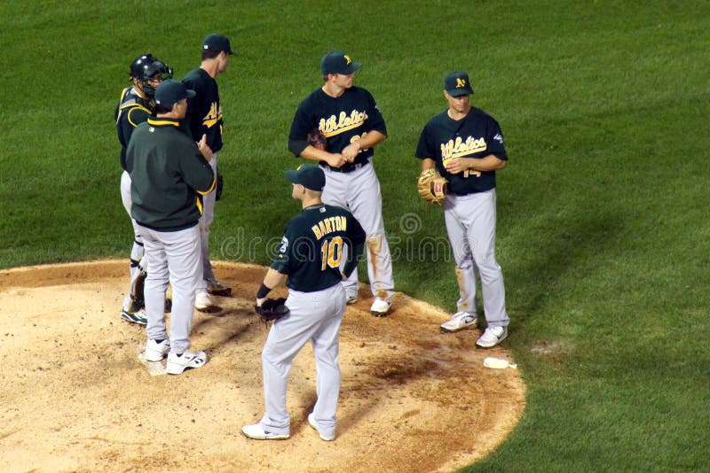 Baseball - Talking Strategy Editorial Image - Image of field, game ...