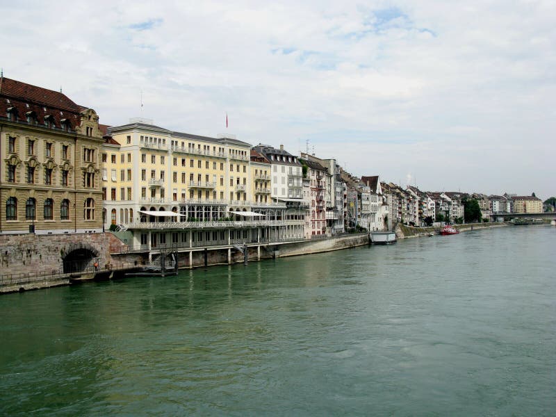 Basel Und Der Rhein-Fluss, Die Schweiz Stockbild - Bild von luxus ...