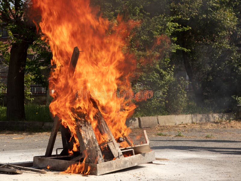 Basic Fire Fighting and Evacuation Fire Drill Simulation Training Stock ...