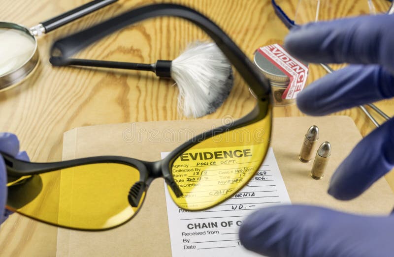 Basic Research Utensils with a Evidence Bag in Laboratorio Forensic ...