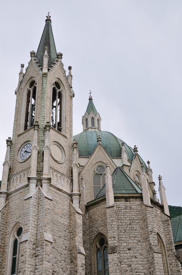 Basilica of Castelpetroso stock photo. Image of molise - 180623408