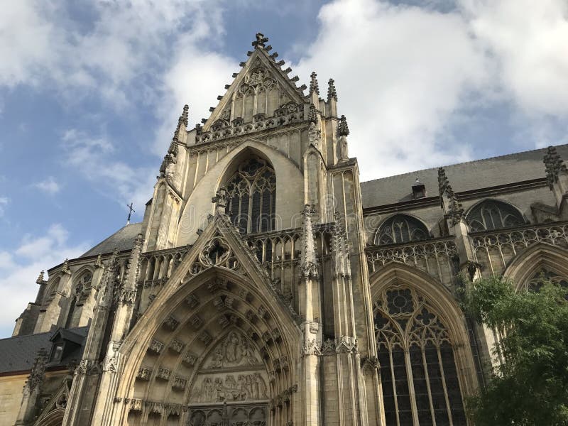 Basilica of Our Lady in Tongeren Editorial Image - Image of basilica ...