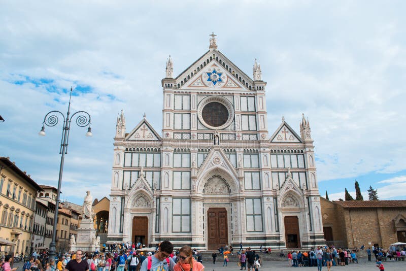 Basilica Santa Croce editorial photography. Image of monument - 60405632