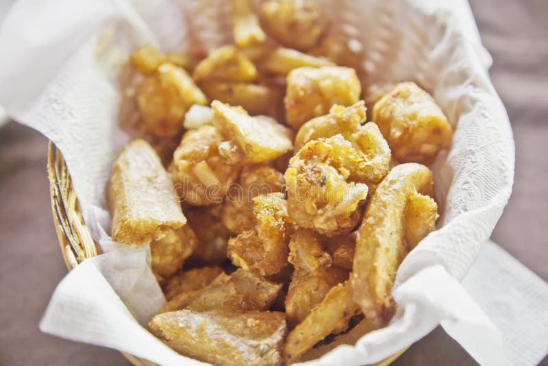 Basket of Spuds stock image. Image of plated, chips, dinner - 29025079