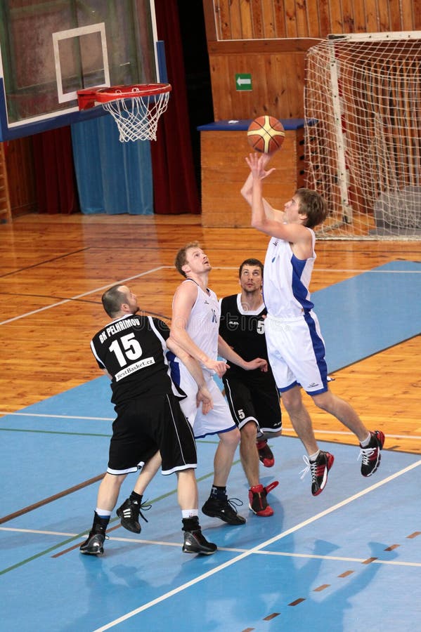 Basketball match editorial photography. Image of time - 12862042