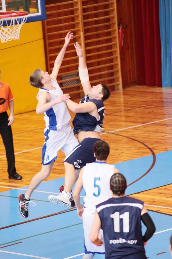 Basketball match editorial photo. Image of game, league - 13969616