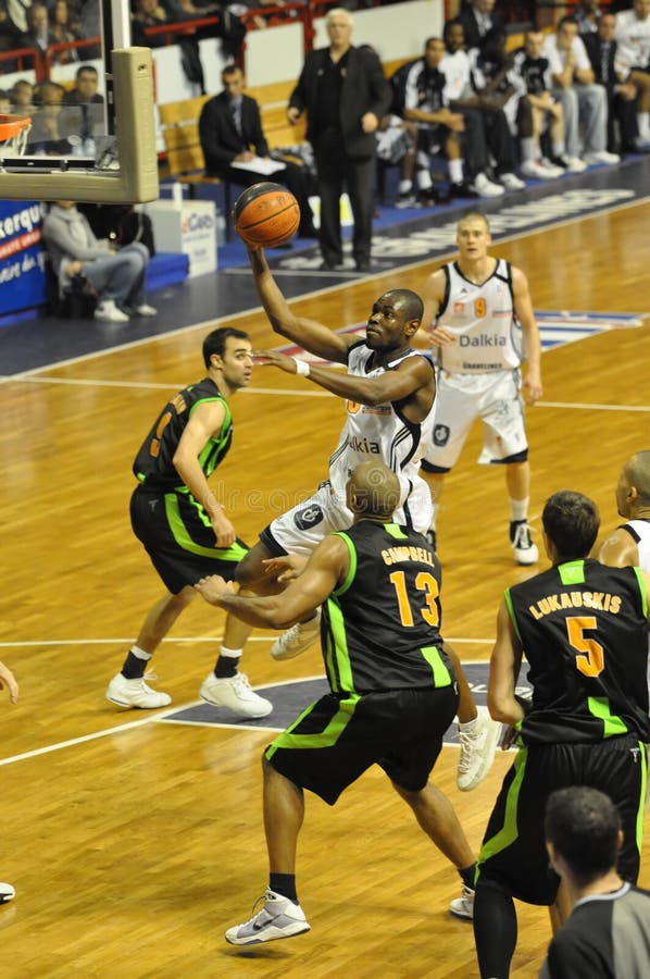 Basketball match, Pro a editorial image. Image of match - 11750605