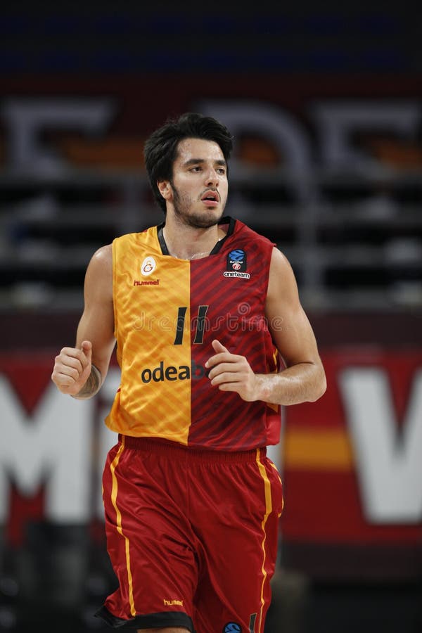 Basketball Player, Athlete, Competition, Muscle Picture. Image: 112572244