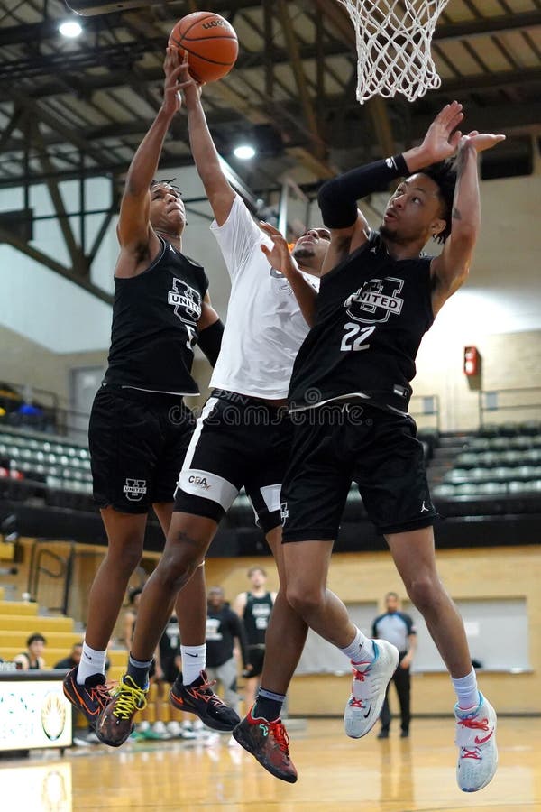 Basketball Player Dunking the Ball into the Hoop Editorial Stock Image ...