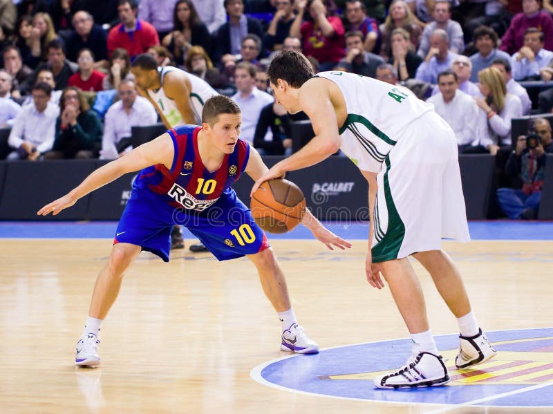 Basketballspiel Barcelona Gegen Maccabi Redaktionelles Foto - Bild von ...