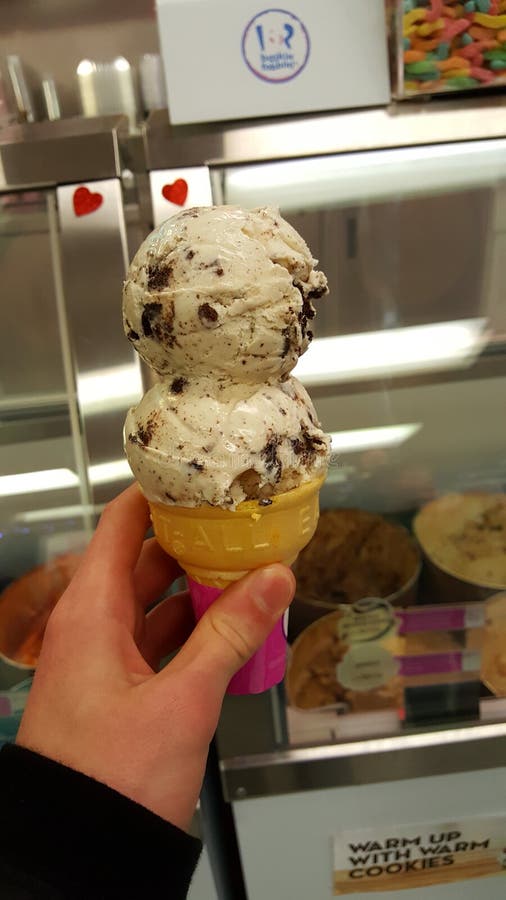 Baskin Robin& x27;s editorial photography. Image of robins - 87475172