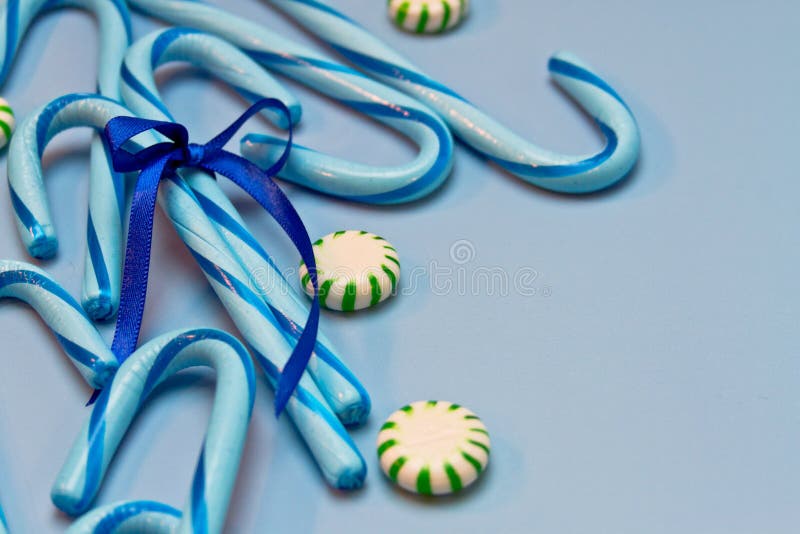 Bastones De Caramelo Azules Imagen de archivo - Imagen de blanco, azul ...