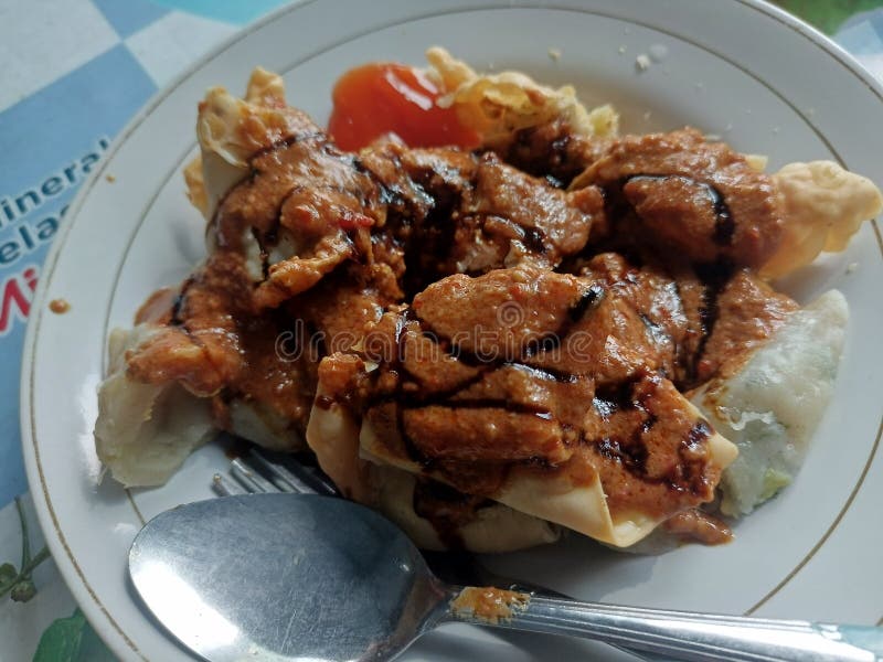 Batagor stock photo. Image of peanut, sambal, batagor - 322548642