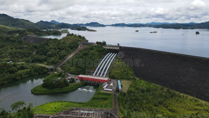 The Batang Ai Dam of Sarawak Stock Image - Image of aquaculture ...