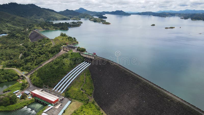The Batang Ai Dam of Sarawak Stock Image - Image of drone, island ...