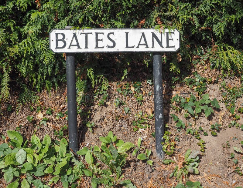 Bates Lane in Tanworth in Arden Stock Image - Image of bates, sign ...