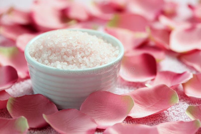 Bath salt with rose stock image. Image of harmony, wellness - 11105987