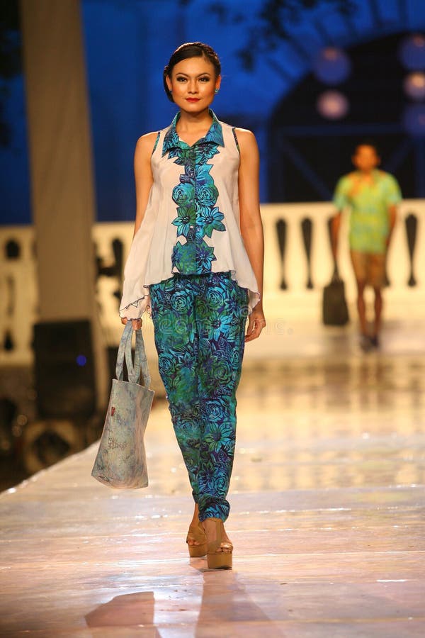 Batik fashion editorial image. Image of city, batik, central - 44525040