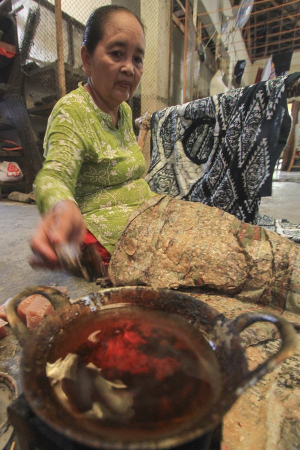 Batik makers editorial photo. Image of materials, culture - 39308011