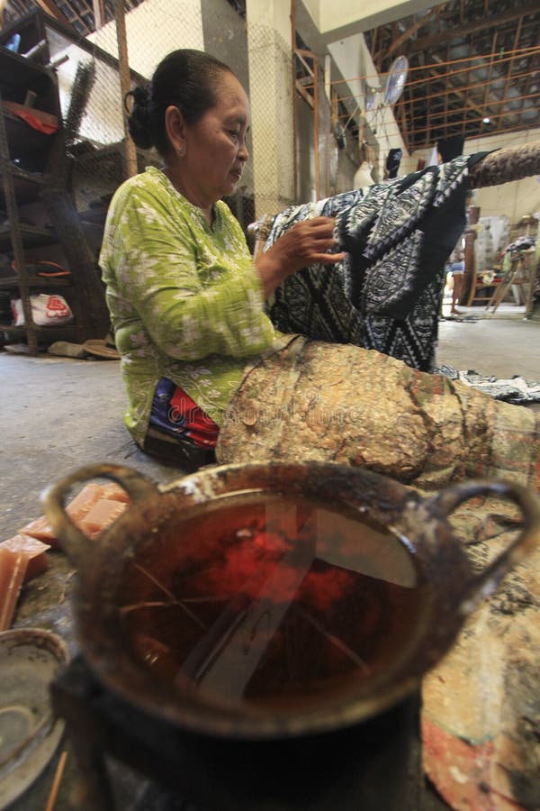 Batik makers editorial stock photo. Image of basic, culture - 39308223