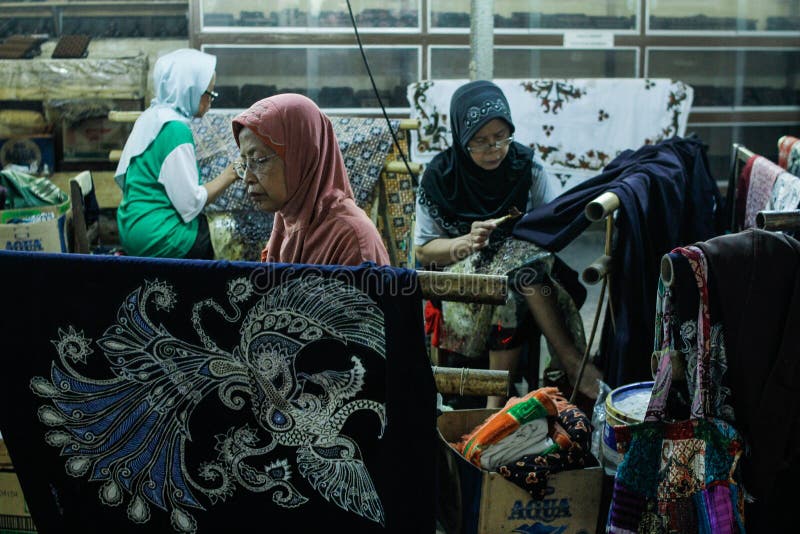 Batik Making Process editorial stock photo. Image of batik - 95668343