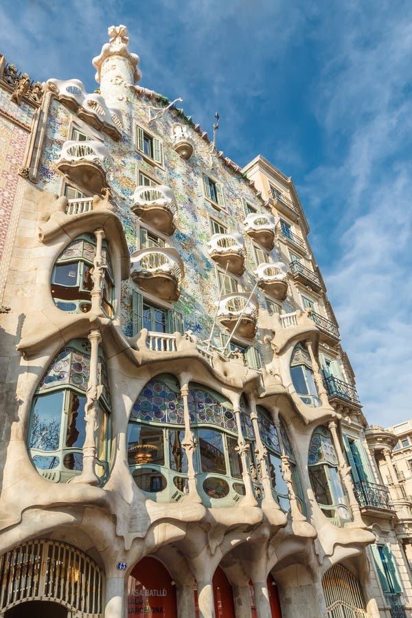 Batllo House in Barcelona editorial photography. Image of architecture ...