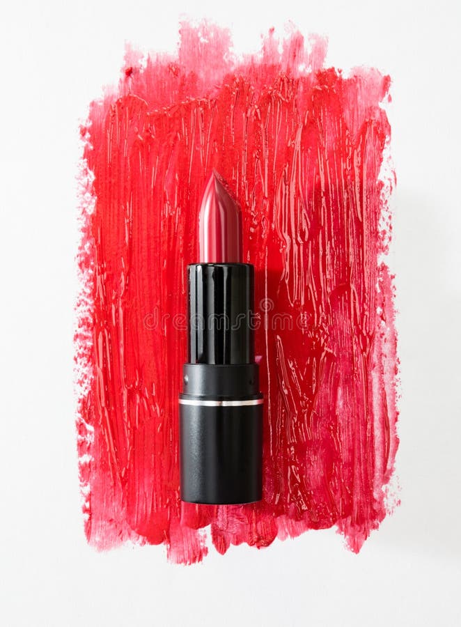 Batom Vermelho Borrado Isolado No Fundo Branco Imagem de Stock - Imagem ...