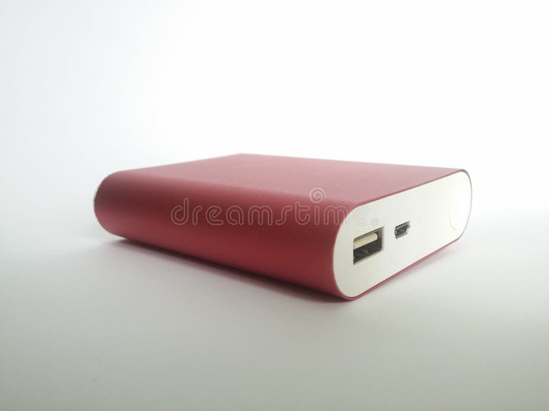 Batterie rouge Powerbank image éditorial. Image du rouge - 74315230
