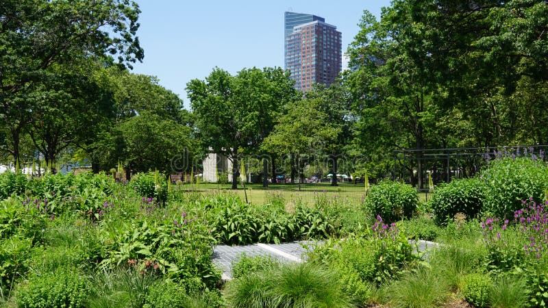 The Battery Park in Lower Manhattan Editorial Stock Photo - Image of ...