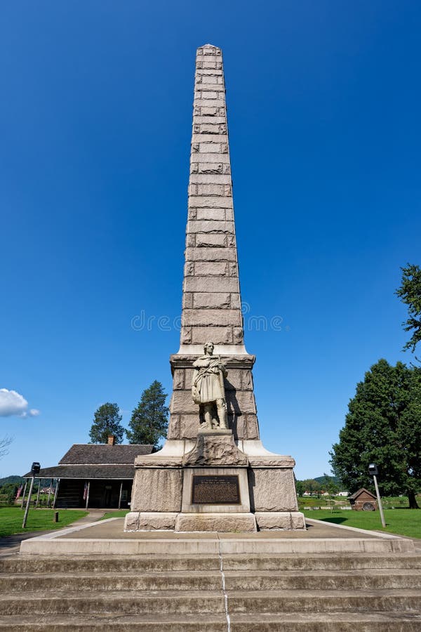 The Battle of Point Pleasant Monument in Tu-Endie-Wei State Park ...