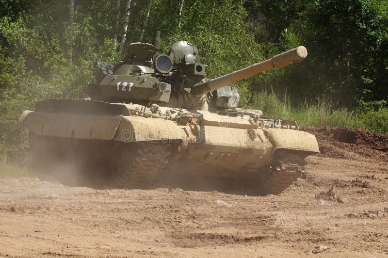 Battle tank stock photo. Image of aggression, wheel, tank - 73512304