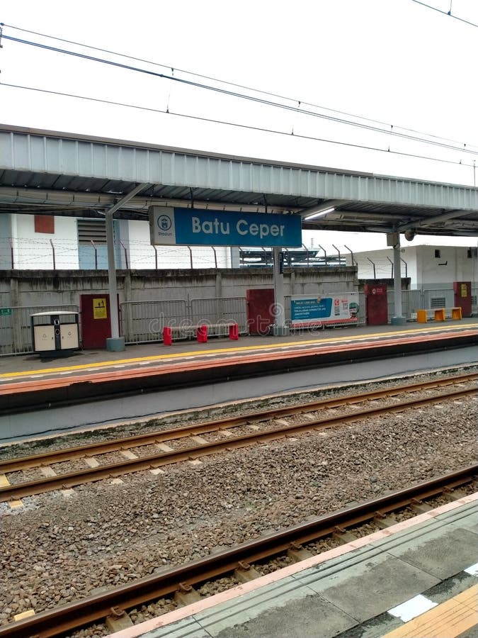 Batu Ceper Train Station, Tangerang Editorial Stock Image - Image of ...