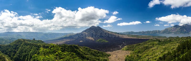 Panoramautsikt Av Den Batur Vulkan Och Det Agung Berget, Bali ...