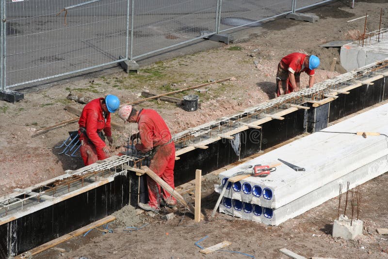 Bauarbeiter, Die Im Qinhuai Fluss In Nanjing Arbeiten Redaktionelles ...