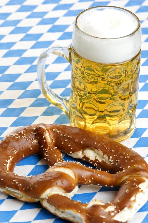 Bavarian Precel Piwny Oktoberfest Obraz Stock - Obraz złożonej z ...