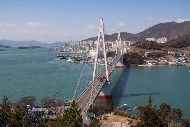 Bay bridge in Yeosu editorial stock image. Image of asia - 38991464