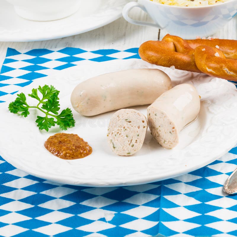 Bayerische Wurst Mit Brezel, Süßer Senf Stockfoto - Bild von bayern ...