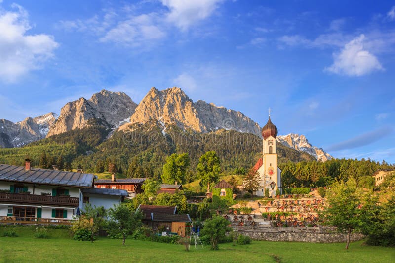 Bayern-Landschaft - Zugspitze - Deutschland Stockfoto - Bild von ...