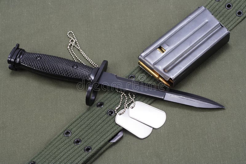 Bayoneta Del Rifle M16 En El Uniforme Imagen de archivo - Imagen de ...