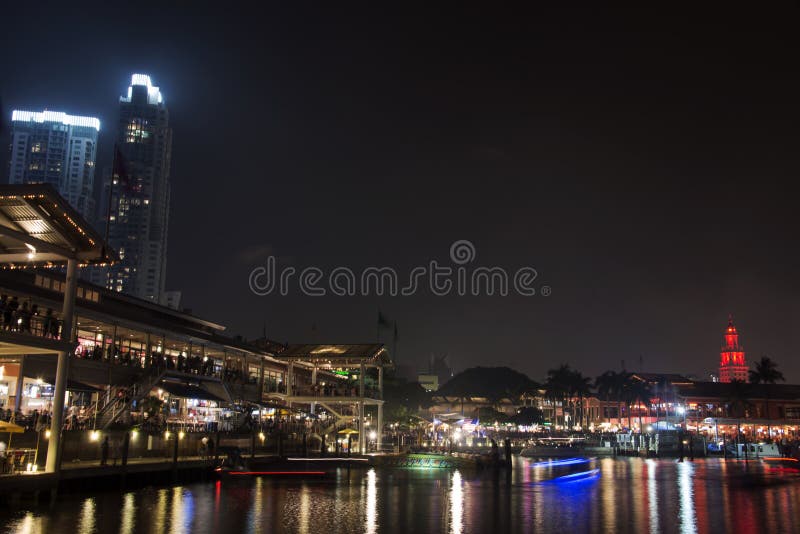Miami Bayside Marketplace editorial photo. Image of downtown - 43565011