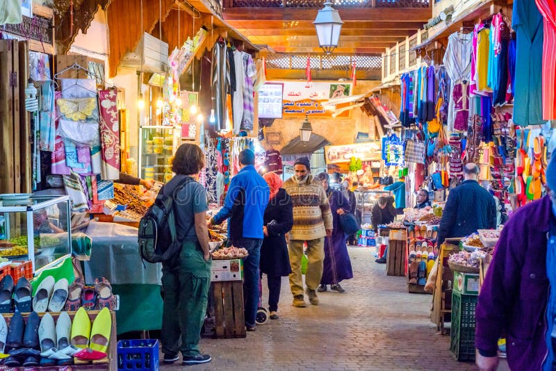 Bazaar in Fez, Marokko redactionele fotografie. Image of marokkaans ...
