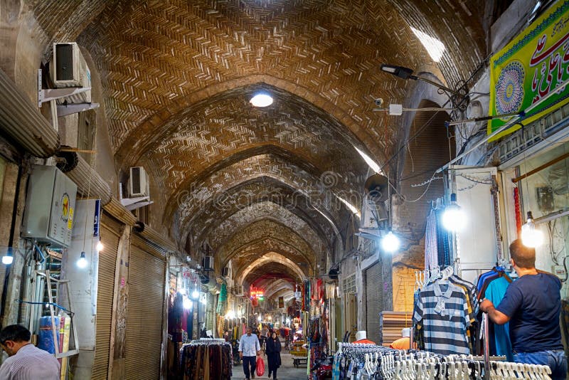 Bazaar, Isfahan, Iran editorial stock image. Image of market - 131759944