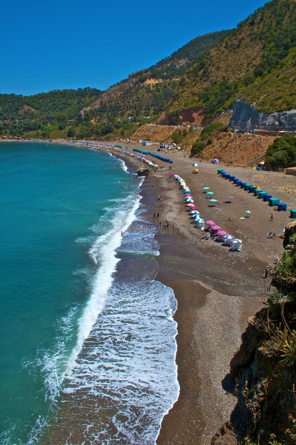 Beach and ledge stock photo. Image of landscape, algae - 27734060