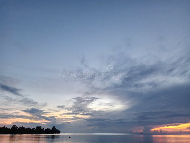 Beach Atmosphere in the Morning Stock Photo - Image of coast, dawn ...