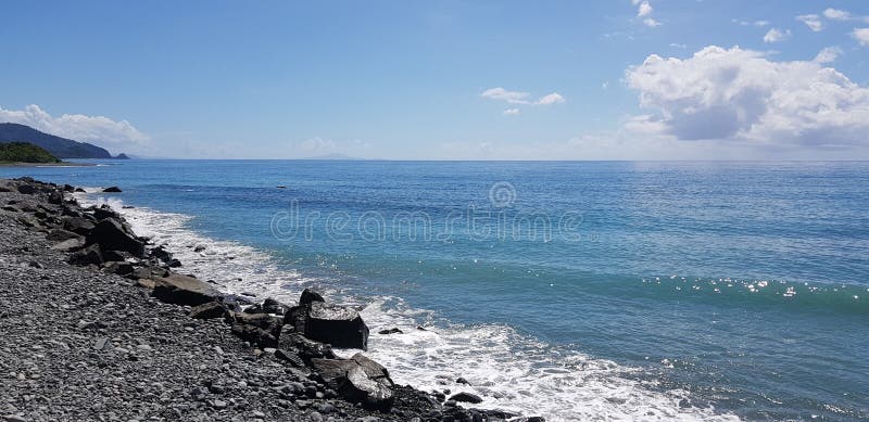 Beach in Aurora Province stock photo. Image of water - 178633442