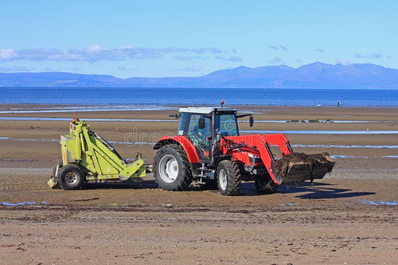 Beach cleaner tractor stock image. Image of sift, scotland - 29842315