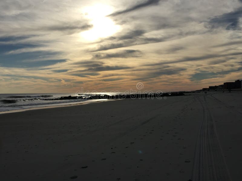 Beach day stock photo. Image of waves, horizon, phenomenon - 79225552