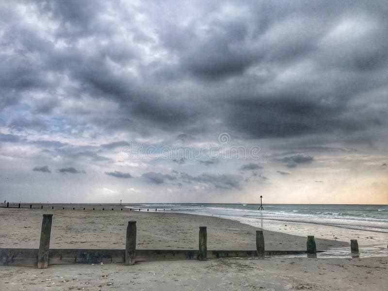 An Overcast Day on a British Beach Stock Image - Image of ocean ...